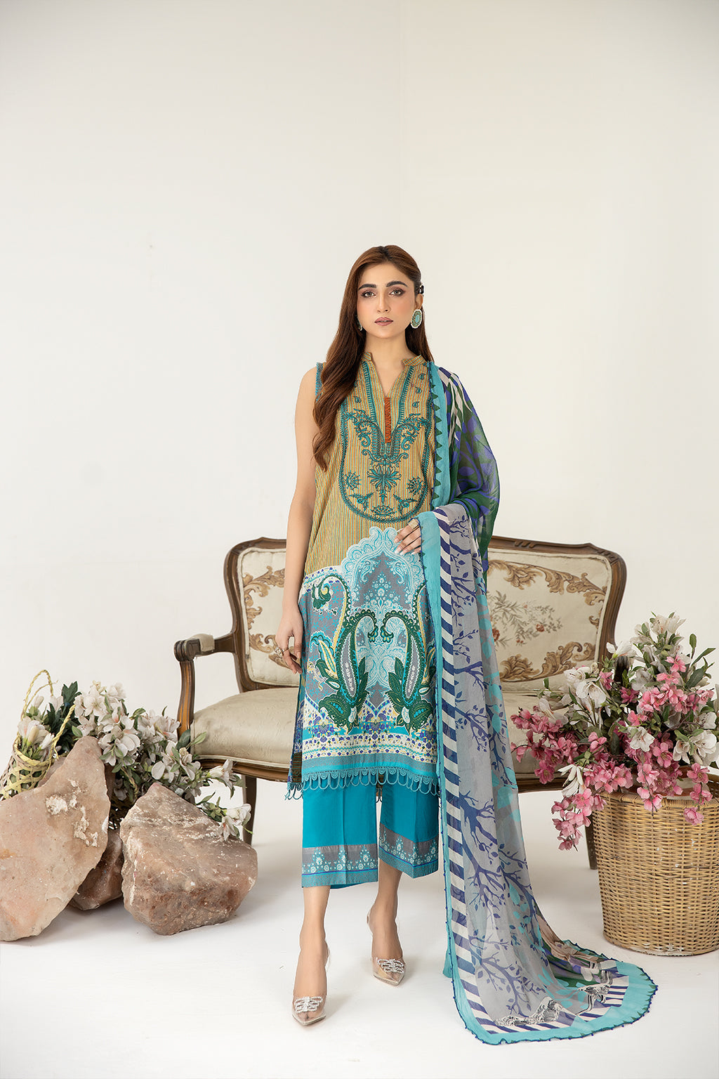Johra Zarim Emb Lawn`23 JH#172 – Tradition Stores