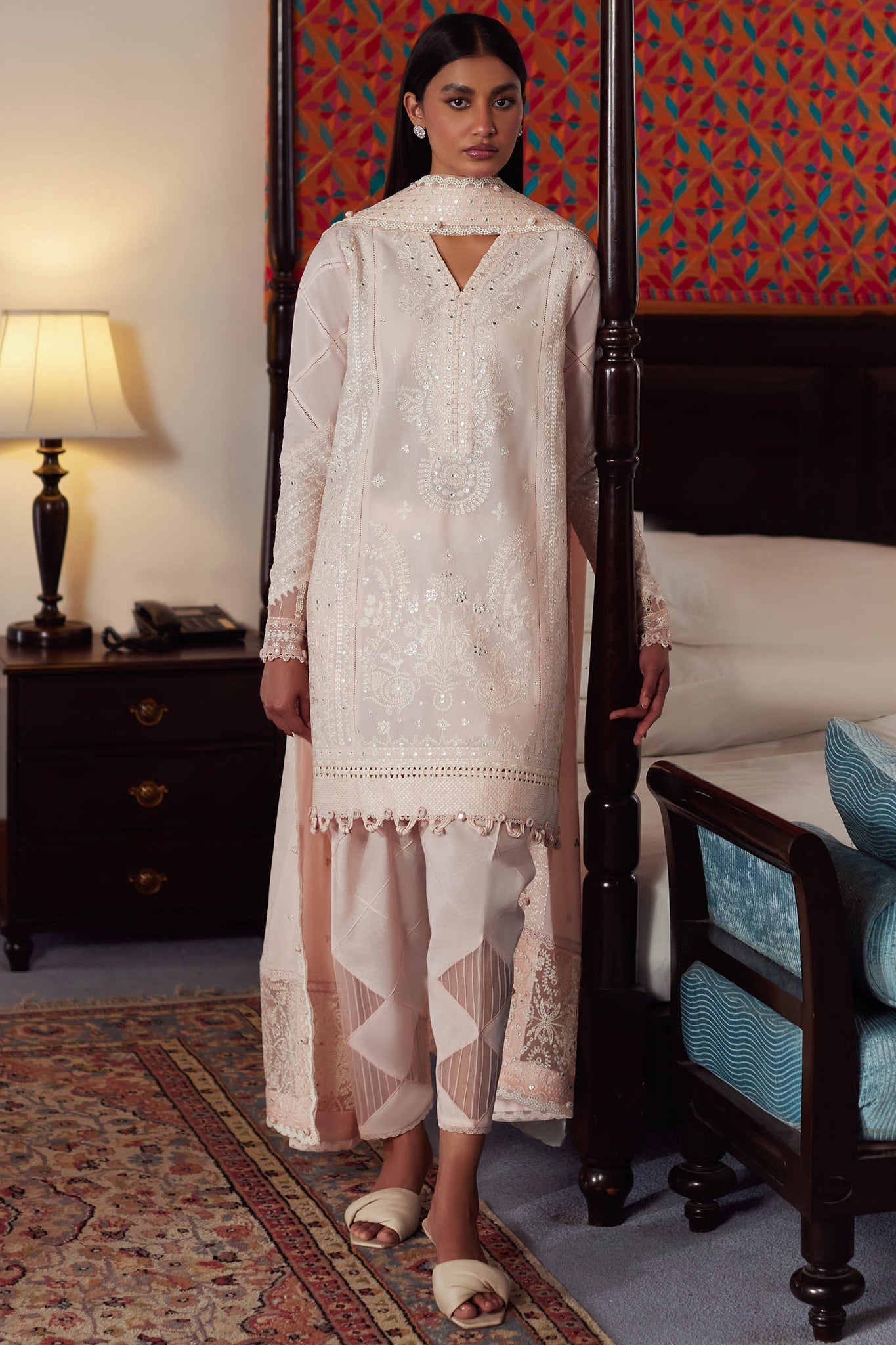 Elan Lawn`24 ZEINA (EL24-12 B) – Tradition Stores