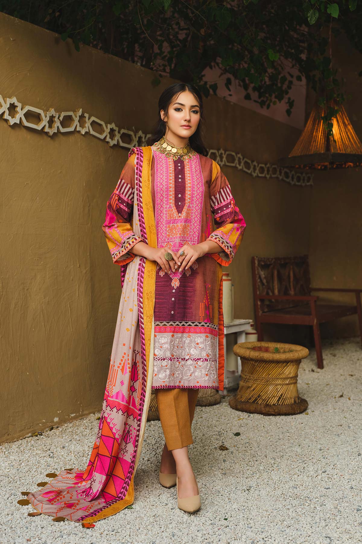 BR Qaus E/Collection`21 QEK#06 (Vol-1) – Tradition Stores