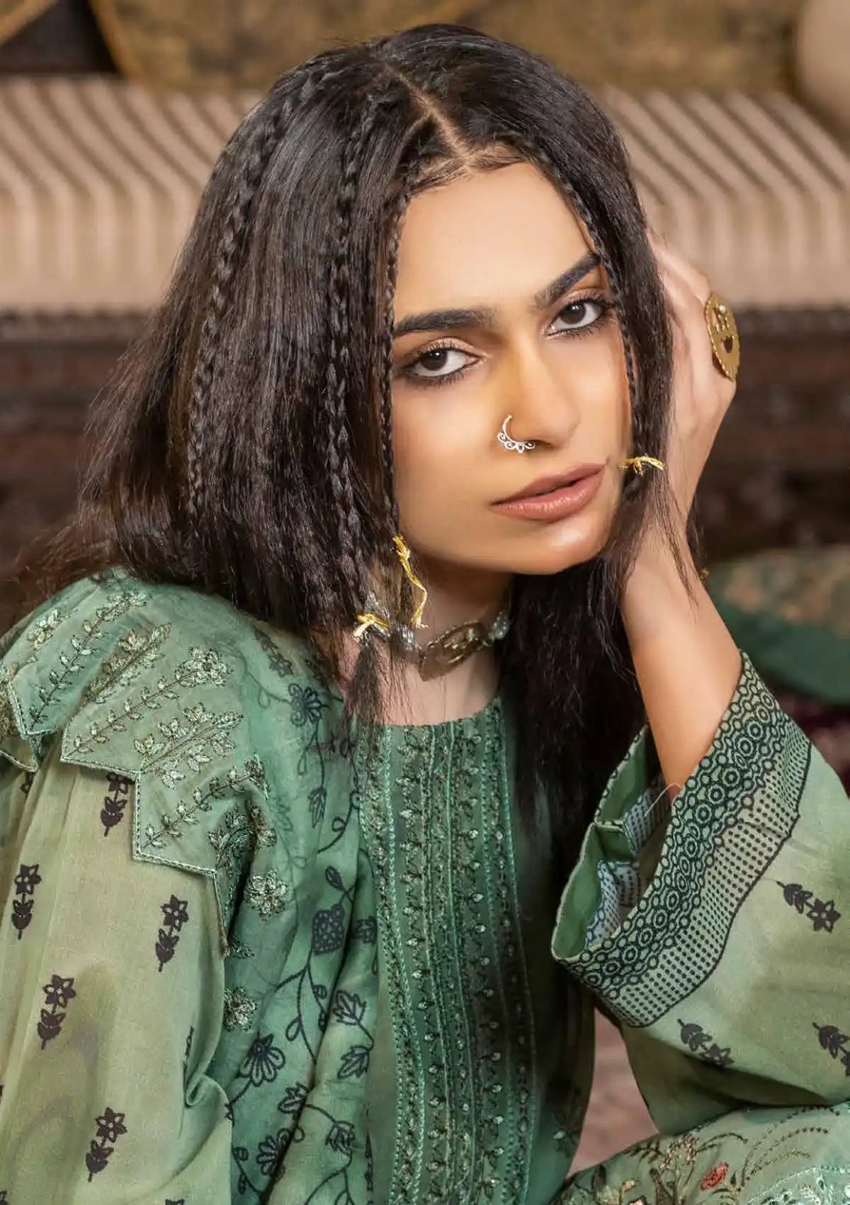 BR Noor-E-Jahan Lawn'24 D#02 – Tradition Stores