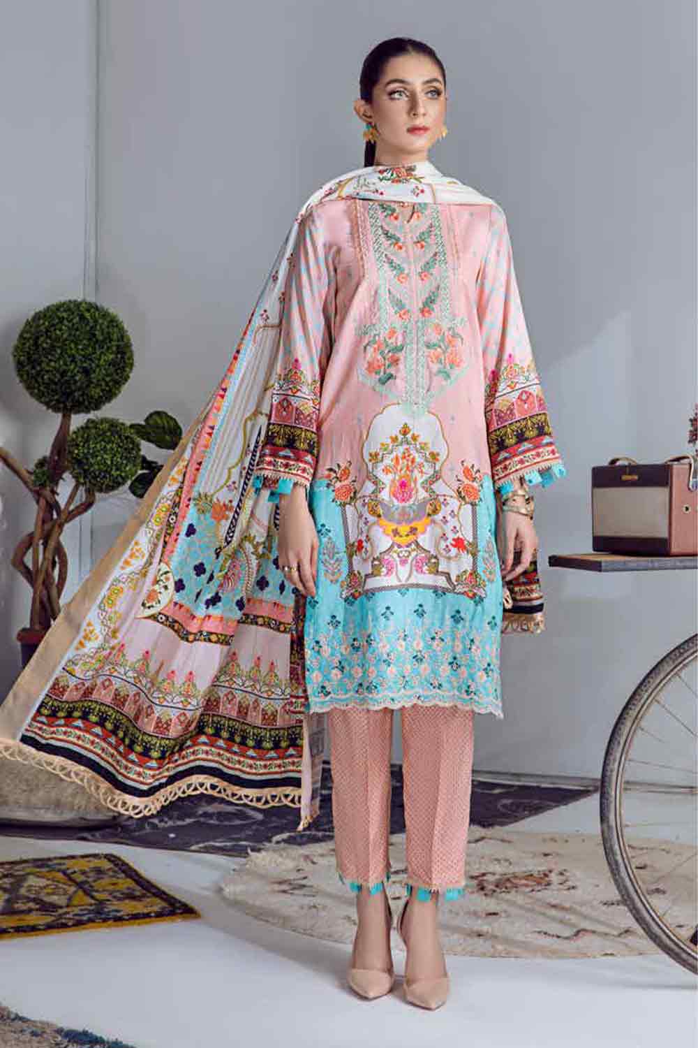 Hoorain Winter Collection'21 D#9 – Tradition Stores